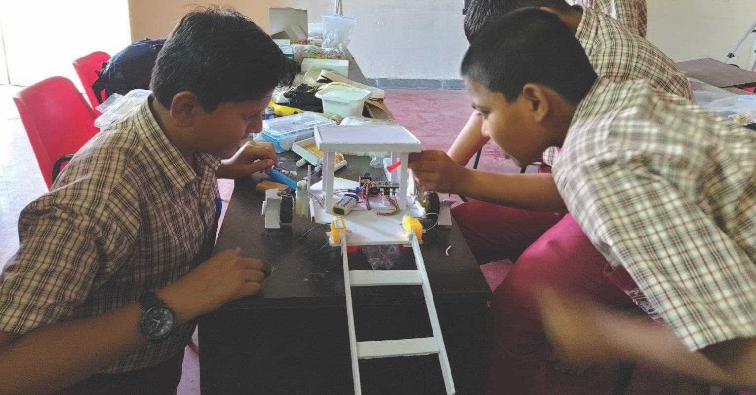 STEM Education Developing Critical Skills - India STEM Foundation